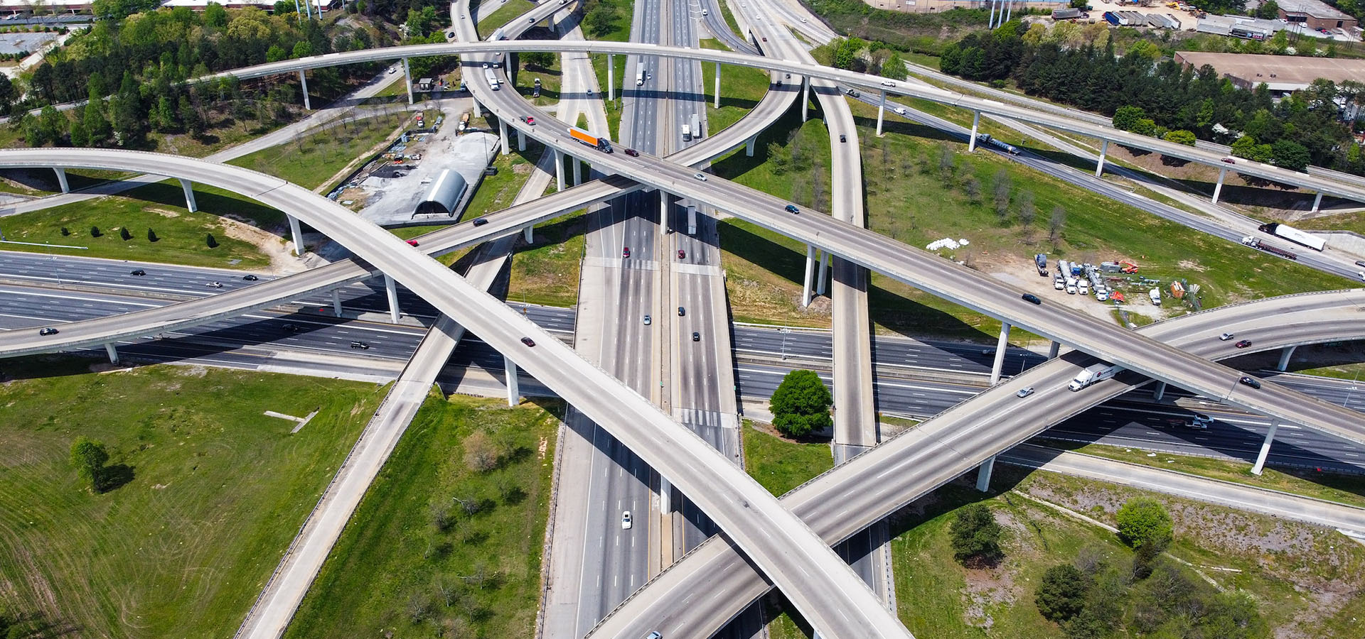 UNI Trans LLC – Trucking company rolling around the US